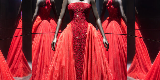 SURREALISM MEETS SAVOIR FAIRE: THE FIRST SCHIAPARELLI RETROSPECTIVE AT ...